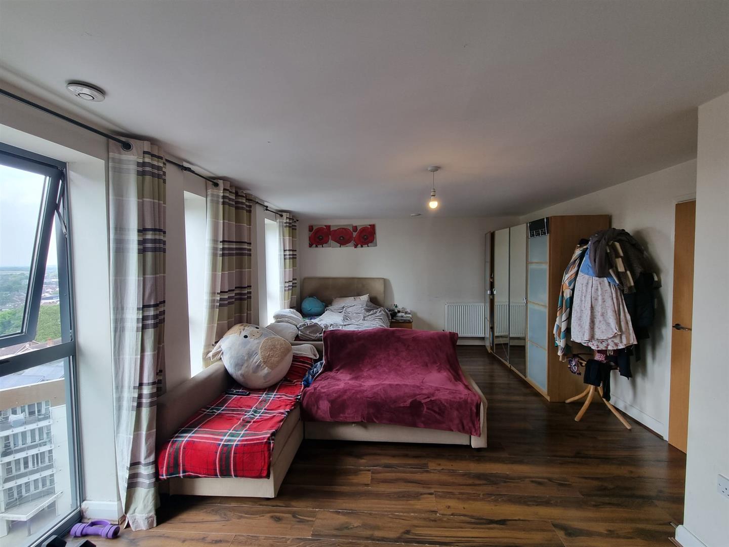 420 London Road, Croydon - James Chiltern